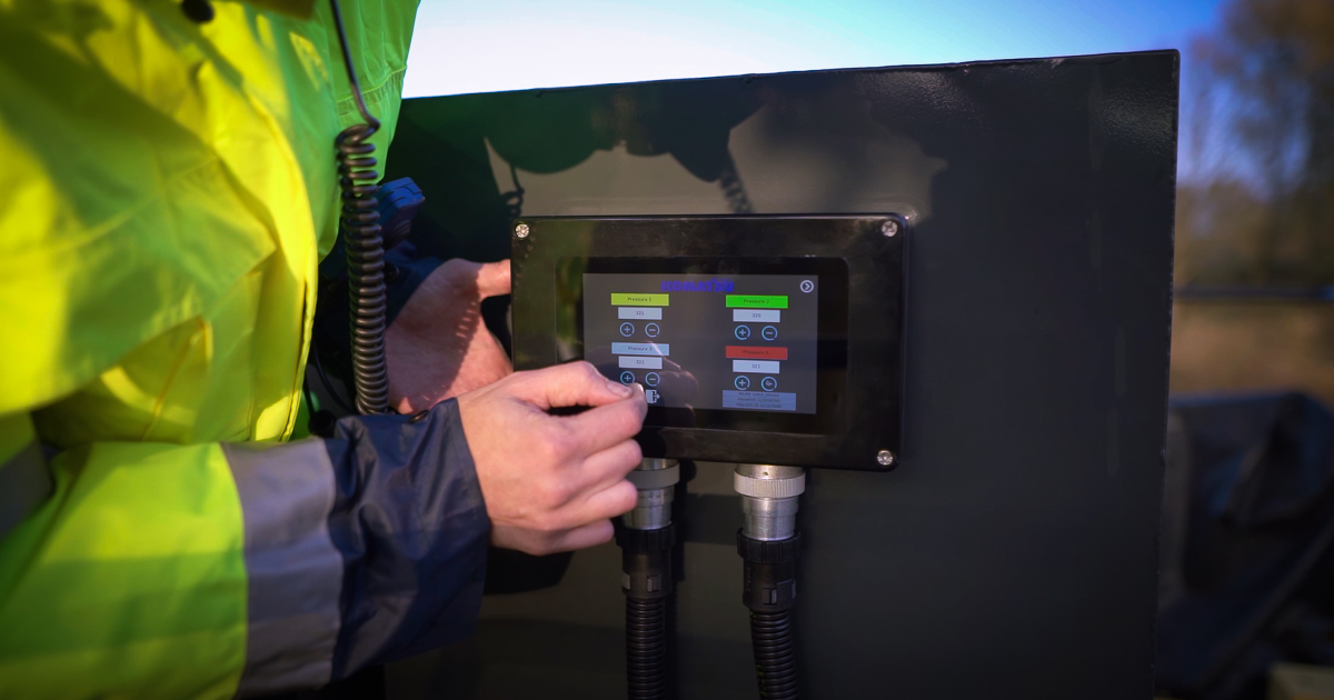 Komatsu launches innovative Valve Adjustment Device for Hydraulic ...